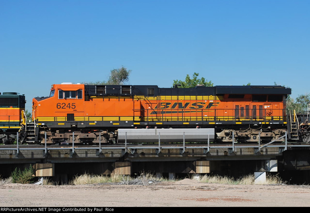BNSF 6245